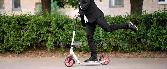 How Fast Does an e Scooter Go? Top Speeds of Fast Models – ElectroCity ...